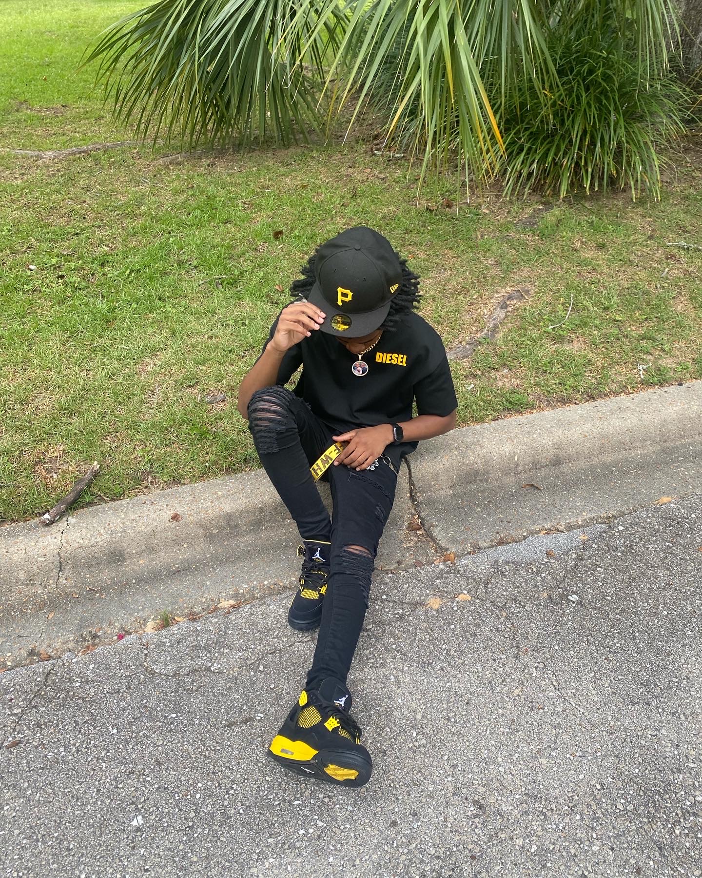 @Lfnchris (Chris) - Lfn drip/essentials - Benable